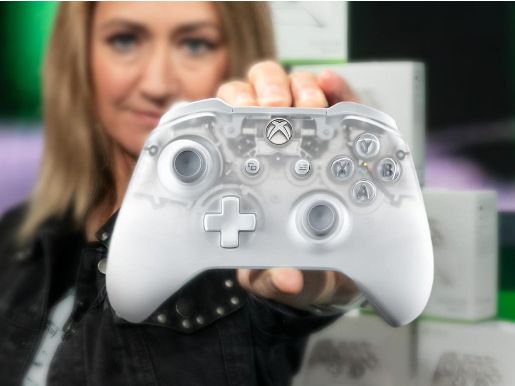 Xbox Wireless Controller Special Edition Sweepstakes (Twitter)