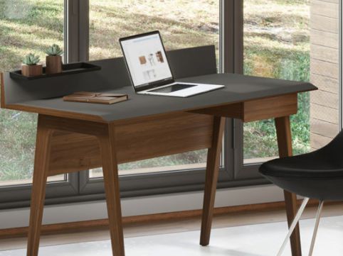 BDI Bevel Desk Giveaway
