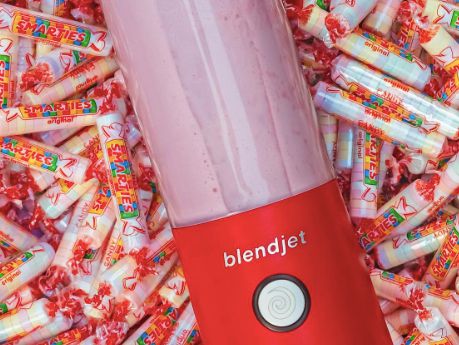 Blendjet and Smarties Giveaway (Instagram)