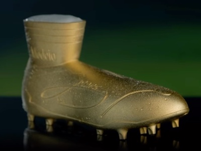 Modelo Golden Boot Giveaway (Instagram)